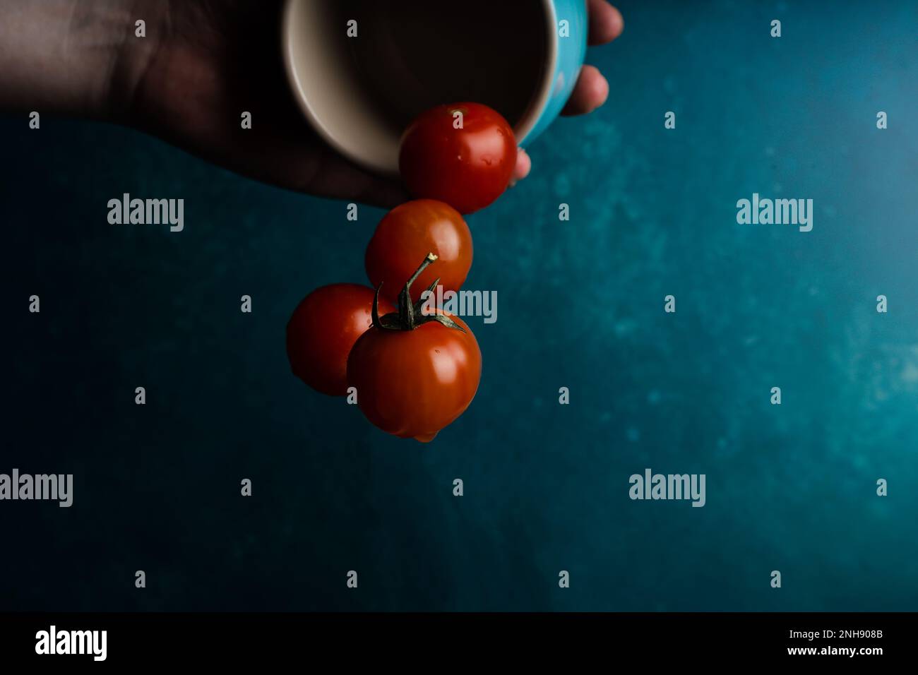 Floating tomatoes hi-res stock photography and images - Alamy