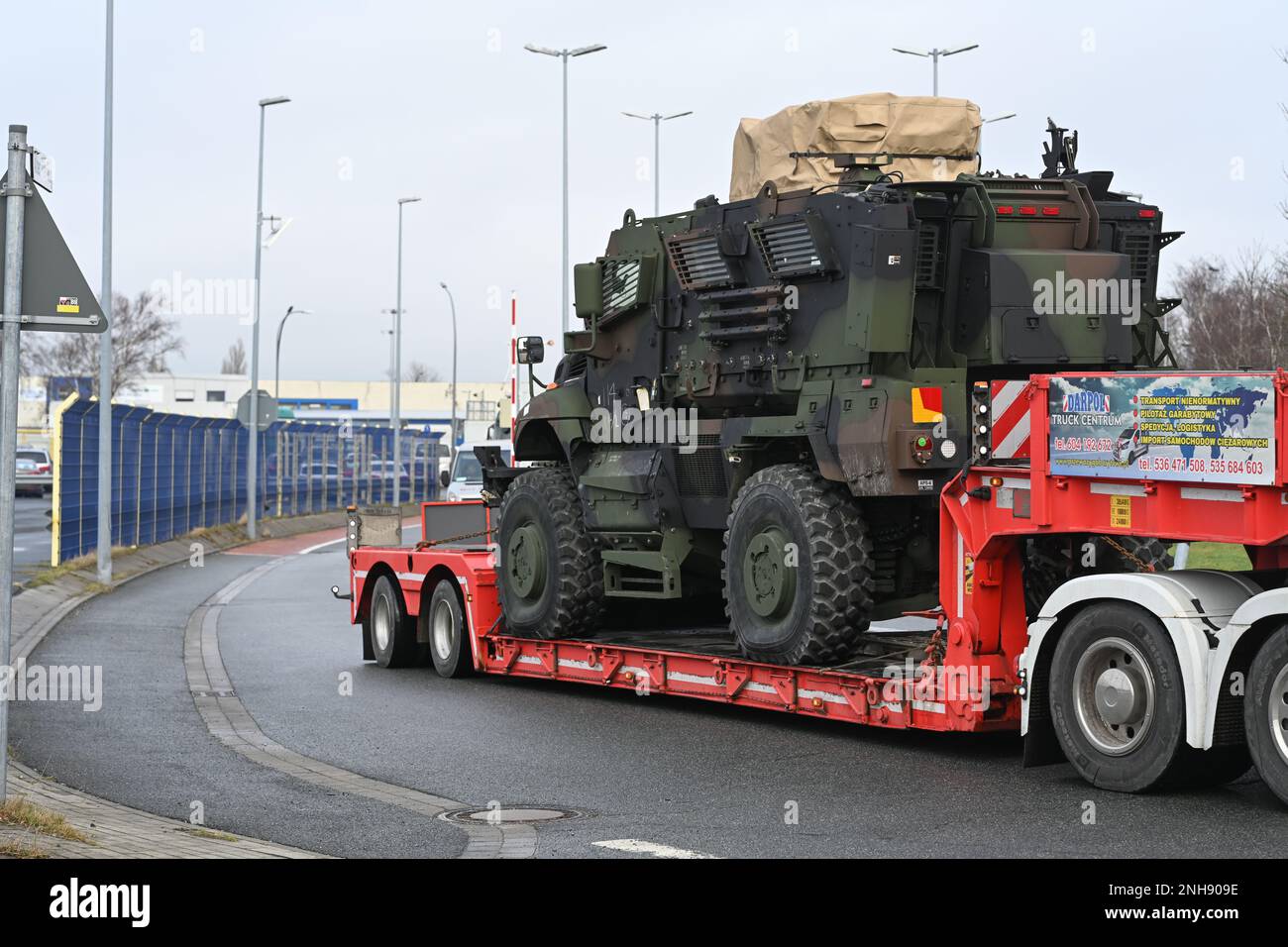 Tank transported war hi-res stock photography and images - Alamy