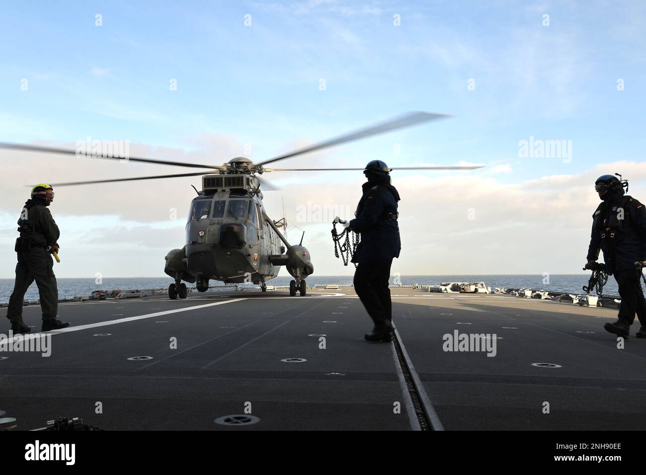 21 February 2023, Schleswig-Holstein, Eckernförde: A "Sea King MK41 ...