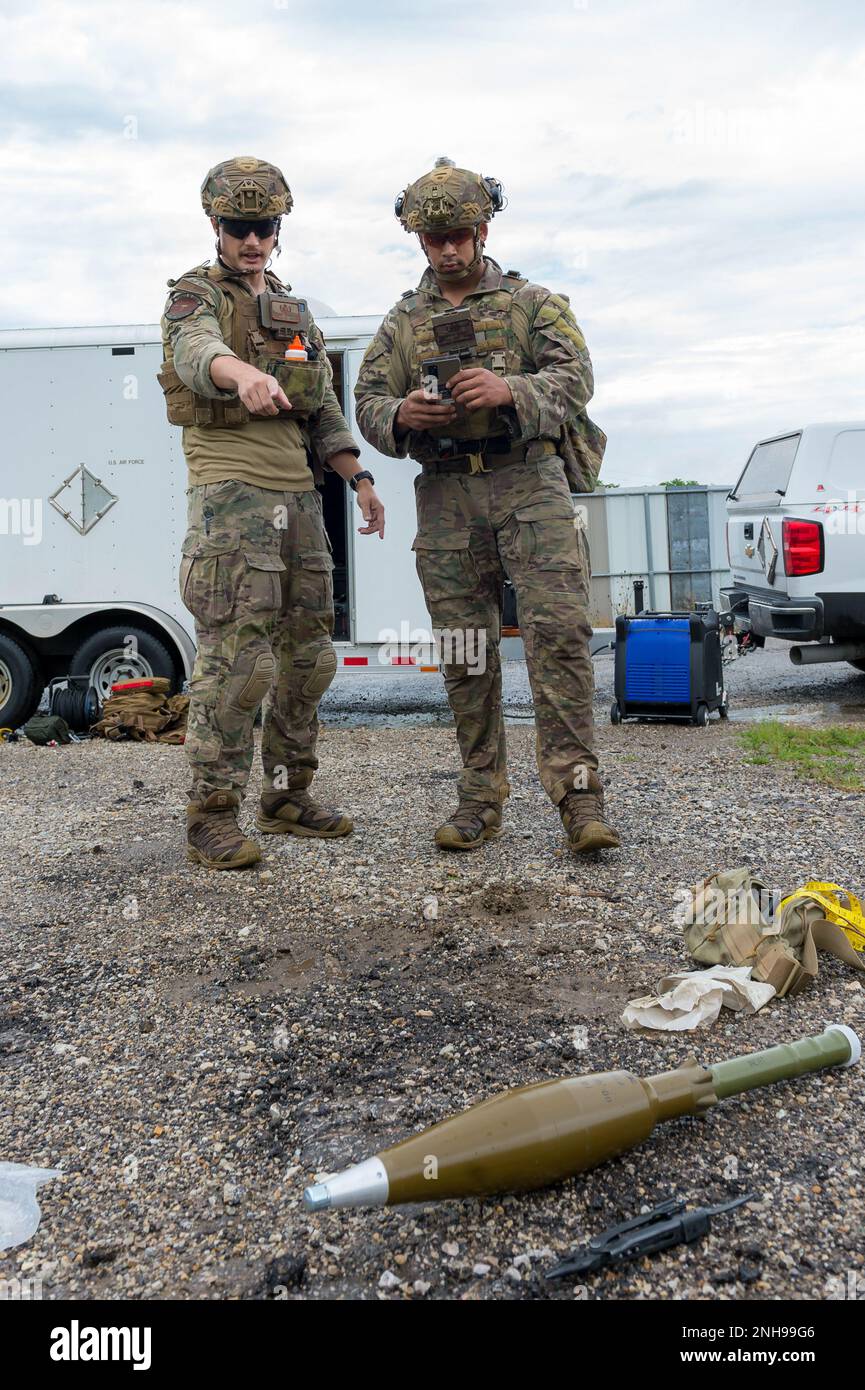 Engineering installation squadrons hi-res stock photography and images ...