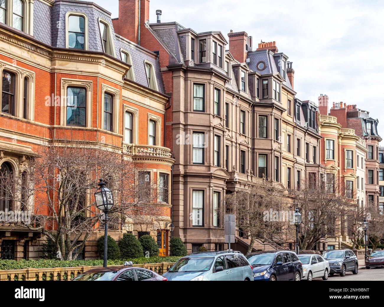 Brownstone trail hi-res stock photography and images - Alamy