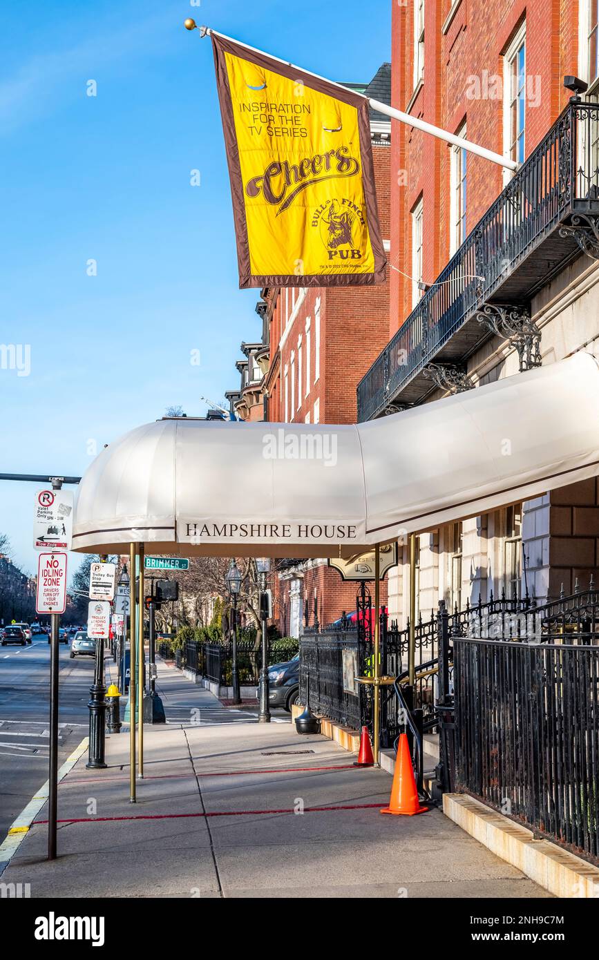 Cheers tv show building hi-res stock photography and images - Alamy