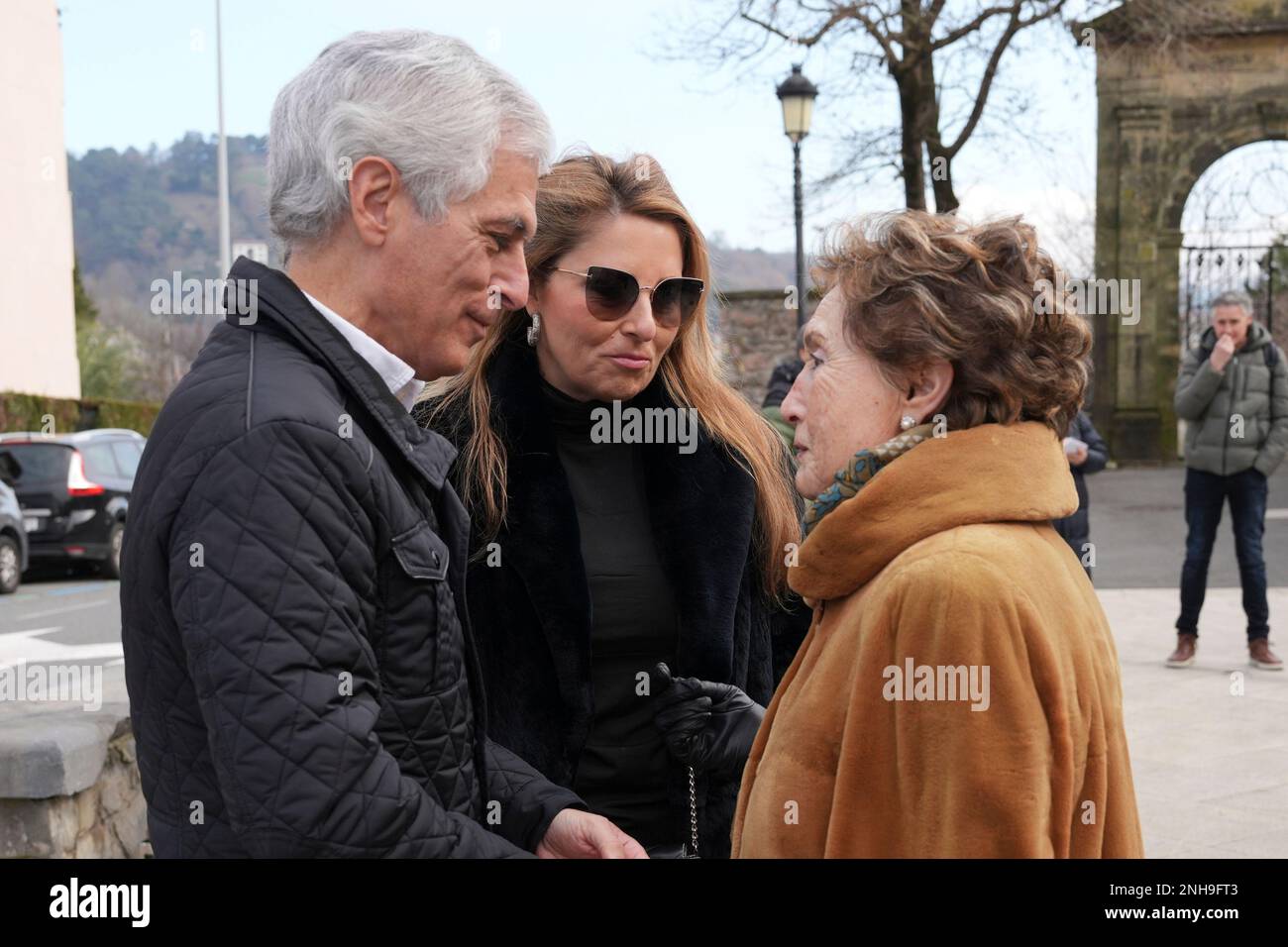 (L-R) The former PP deputy Adolfo Suárez Illana, his wife Isabel Flores ...