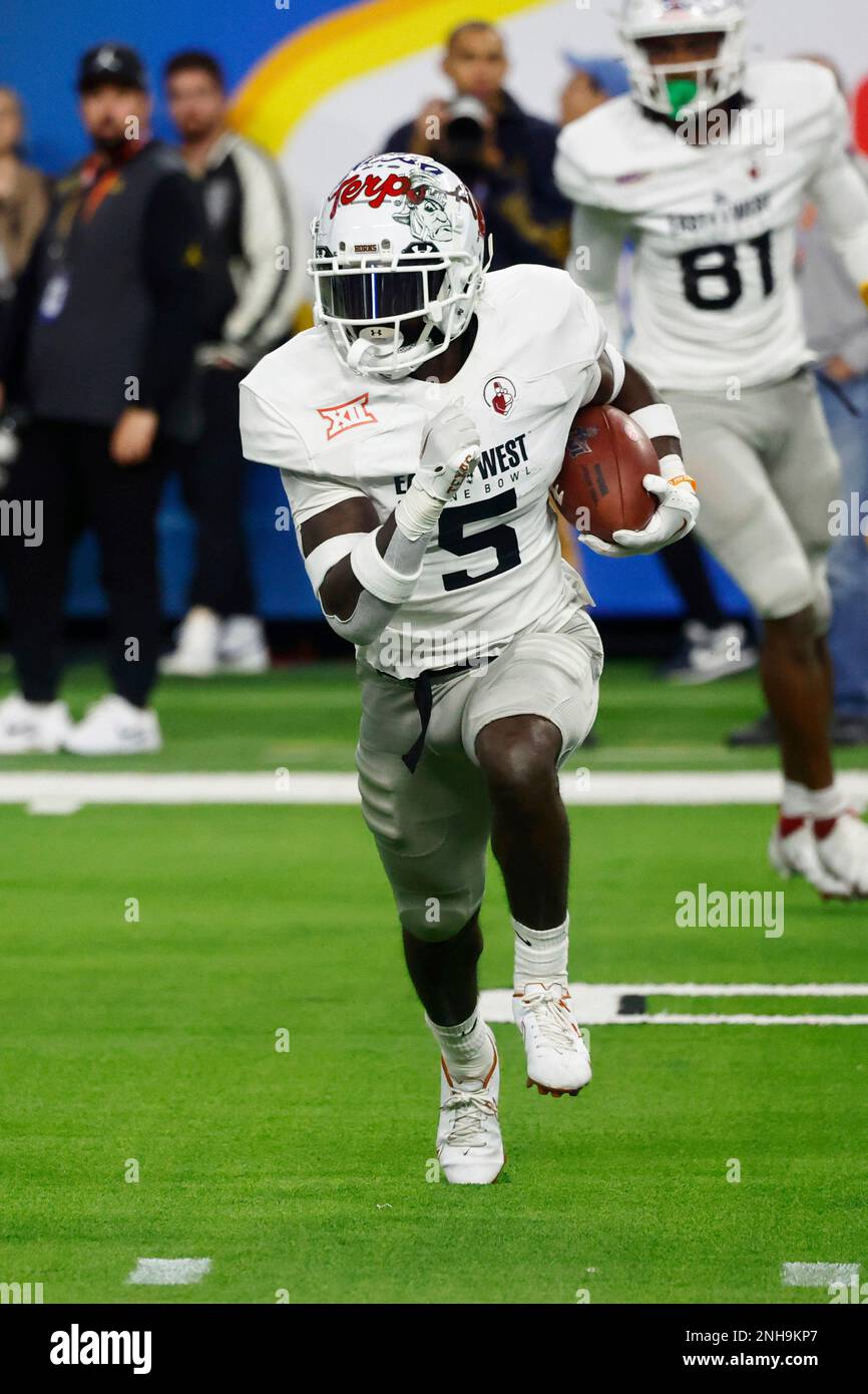 LAS VEGAS, NV - FEBRUARY 02: Texas Longhorns cornerback D'Shawn Jamison ...