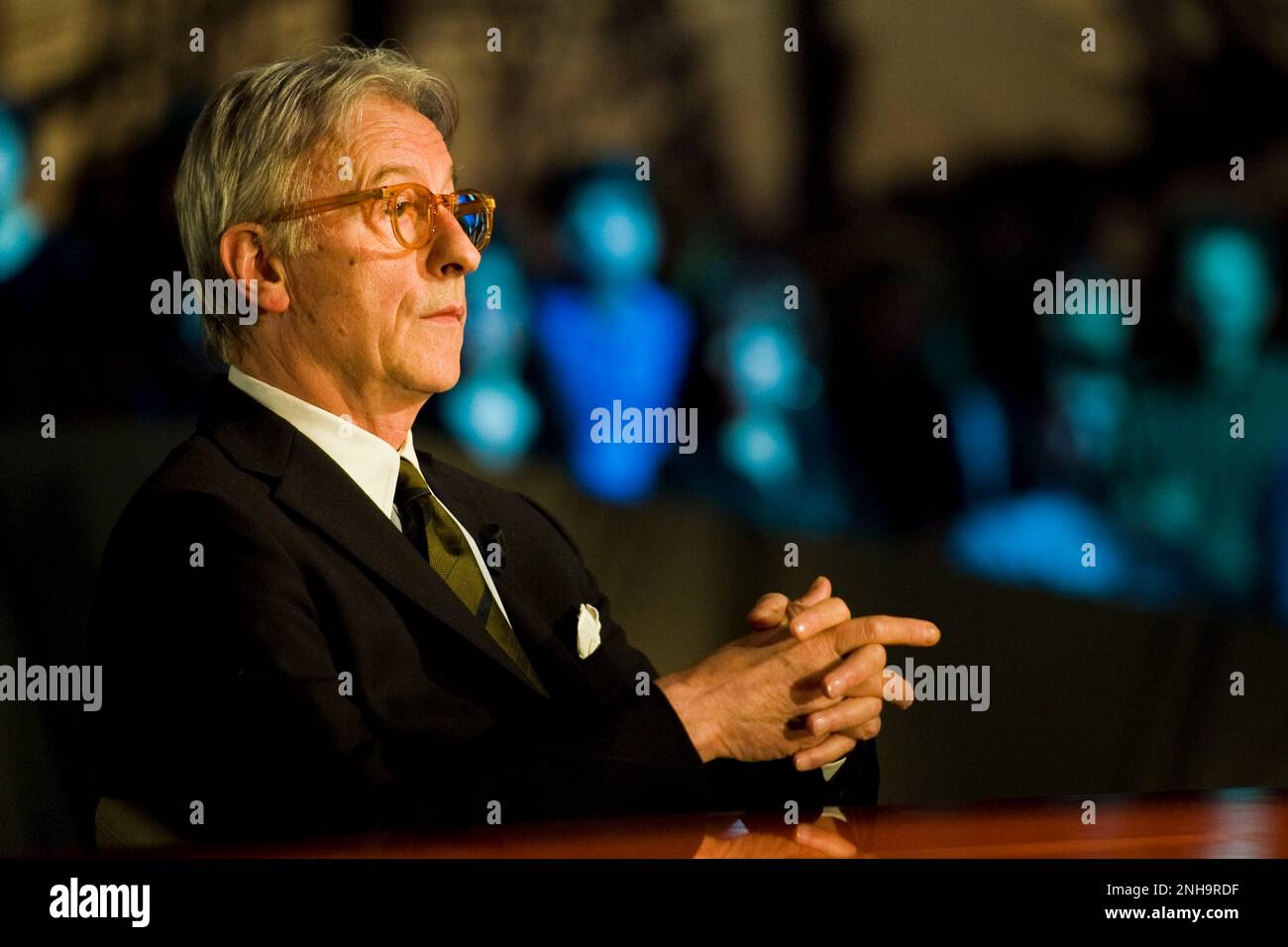 Italian journalist feltri hi-res stock photography and images - Alamy