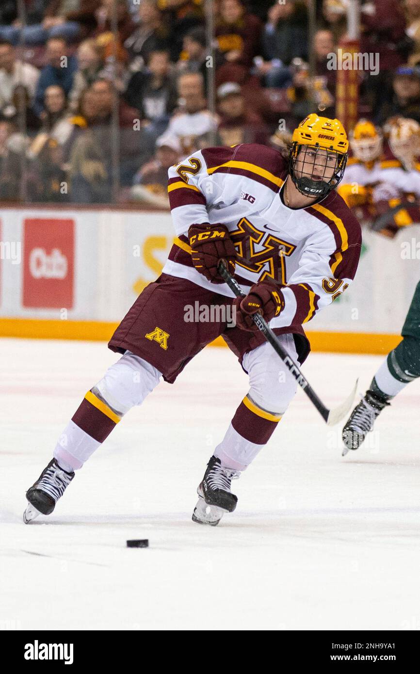 MINNEAPOLIS, MN - JANUARY 27: Minnesota Gophers forward Logan Cooley ...