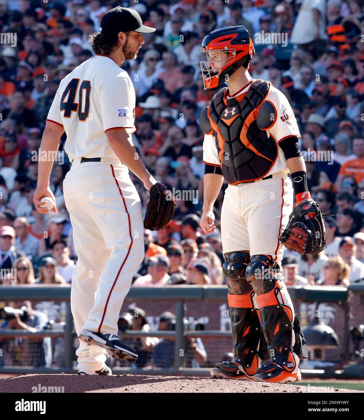 Giants Madison Bumgarner and Buster Posey have a talk on the mound in ...