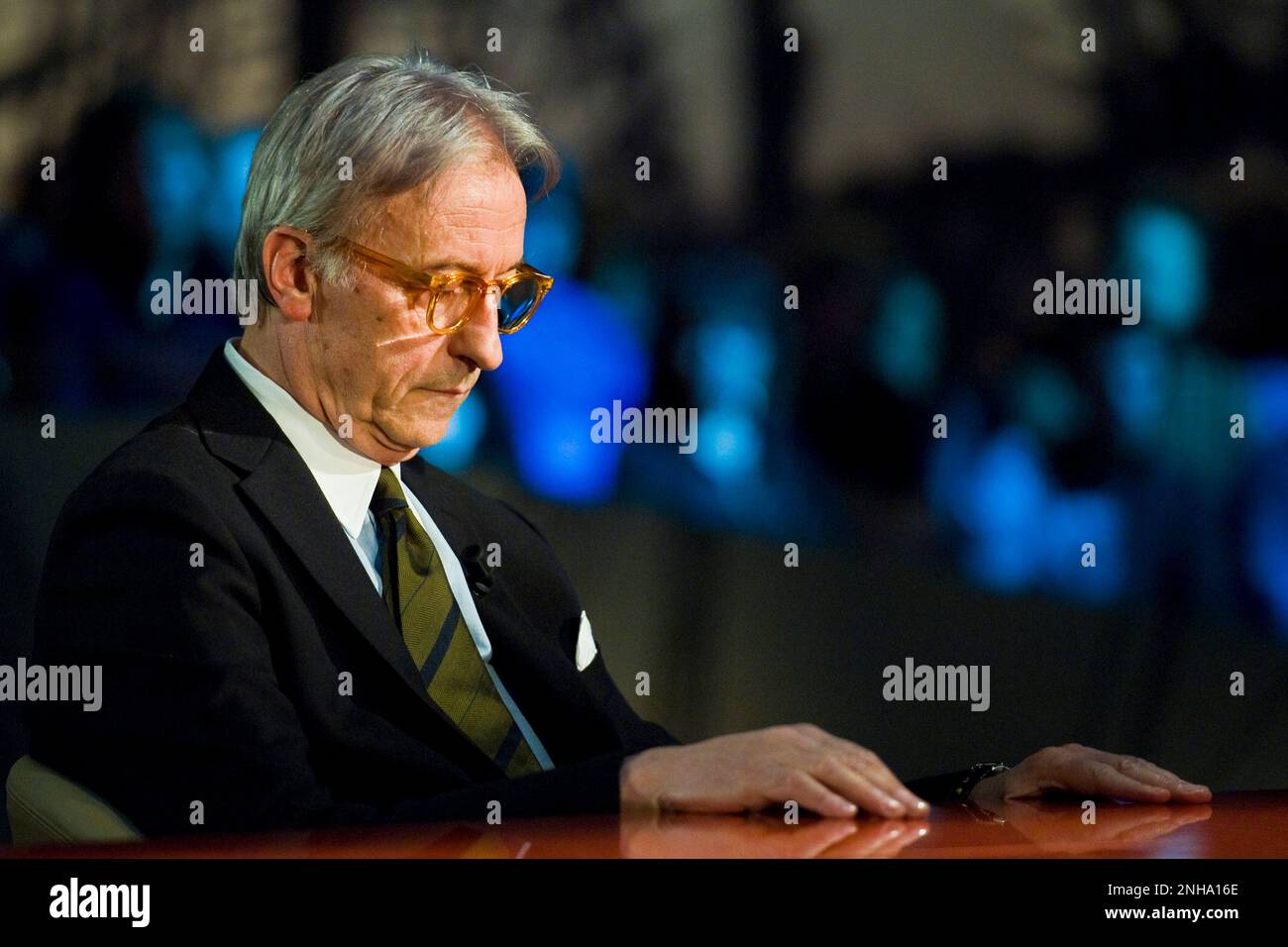 Italian journalist feltri hi-res stock photography and images - Alamy