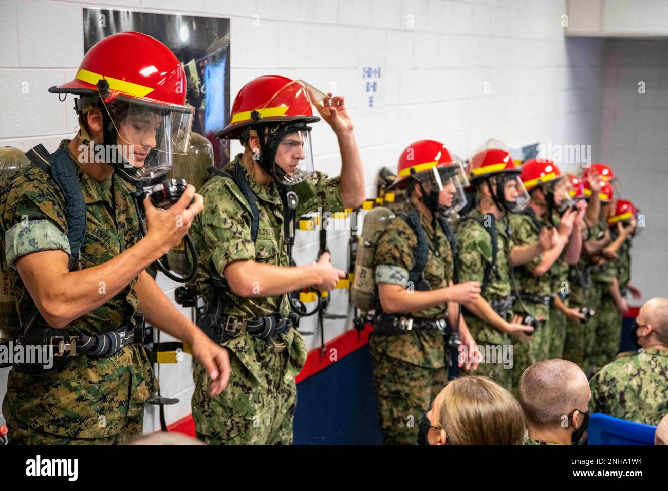 220728-N-PW480-0144 GREAT LAKES, Ill. (July 28, 2022) Naval Reserve ...