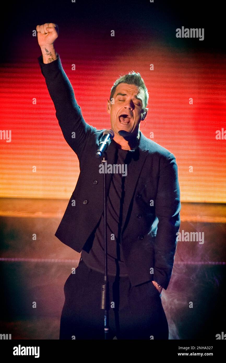 Take that boy band hi-res stock photography and images - Alamy