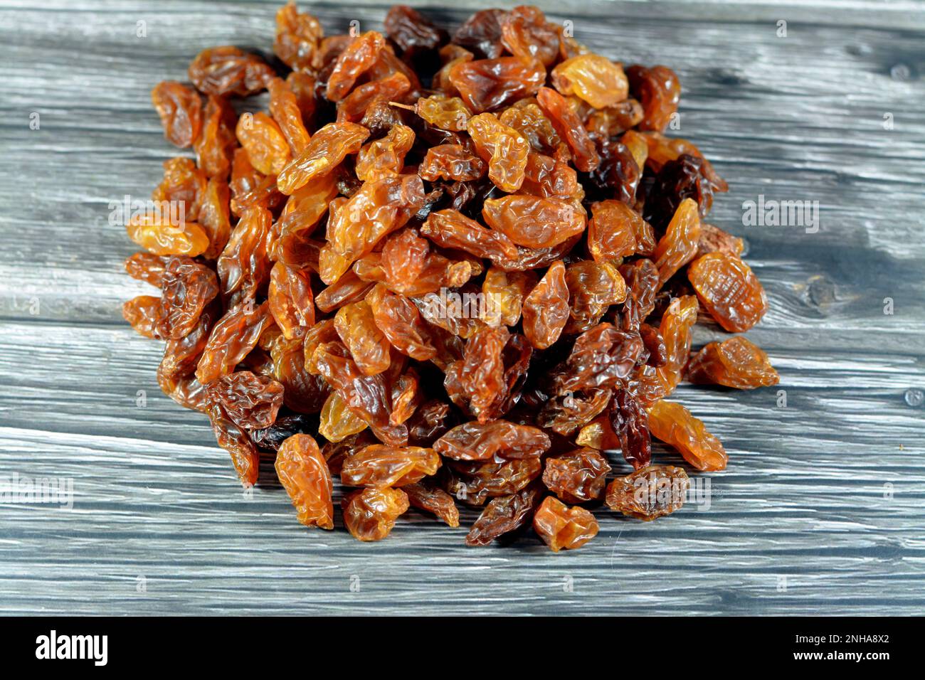 Dried Egyptian Raisins Ramadan dried fruits Yameesh, dried dates that ...