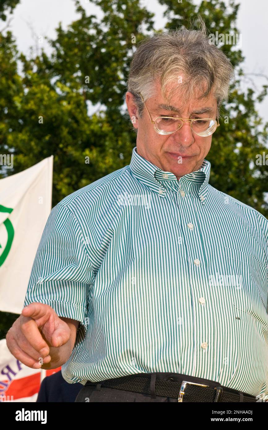 lega nord, on. umberto bossi Stock Photo - Alamy