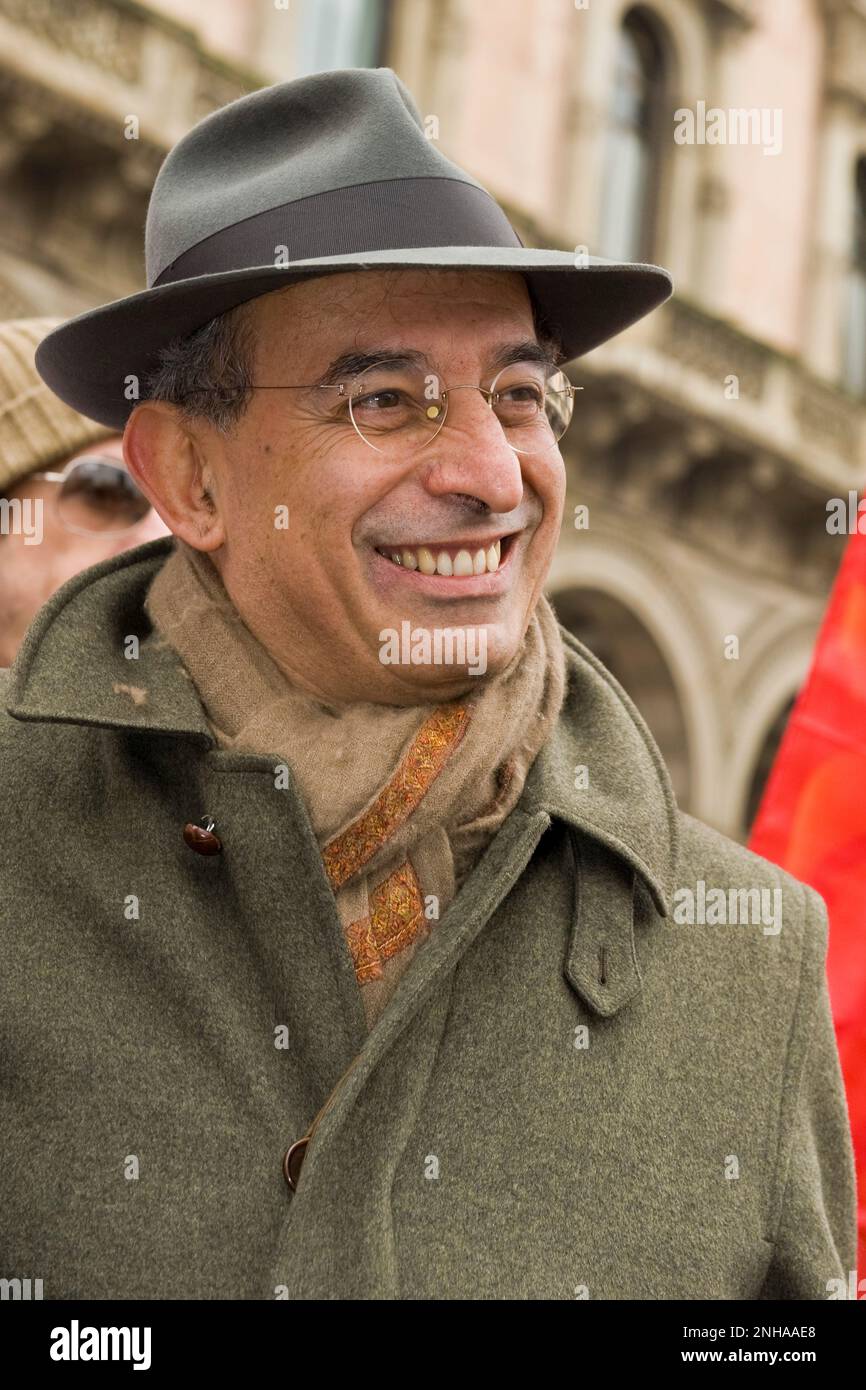 Lerner hi-res stock photography and images - Alamy