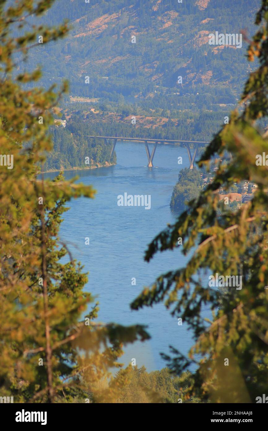 Kinnaird bridge hi-res stock photography and images - Alamy