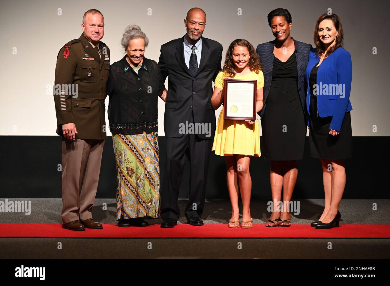 Left, Maj. Gen. Anthony R. Hale, U.S. Army Intelligence Center of ...