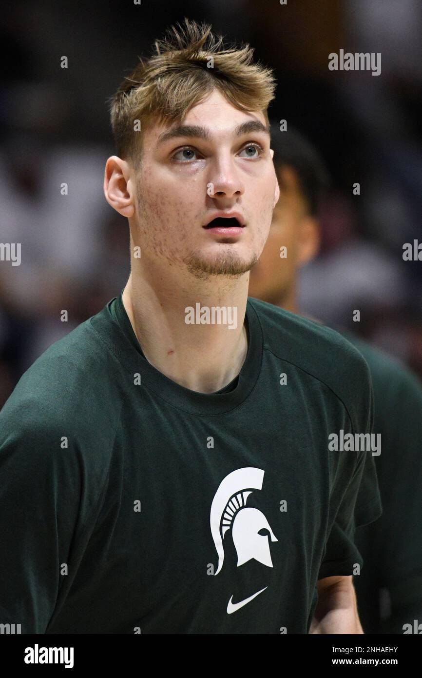 WEST LAFAYETTE, IN - JANUARY 29: Michigan State Spartans center Carson ...