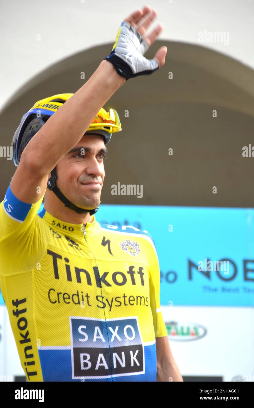 Alberto contador hi-res stock photography and images - Alamy