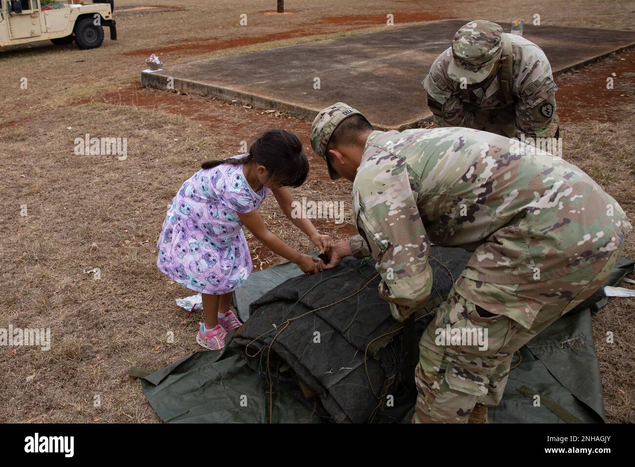 U.S. Army Soldiers from the 325th Brigade Support Battalion, 3rd ...