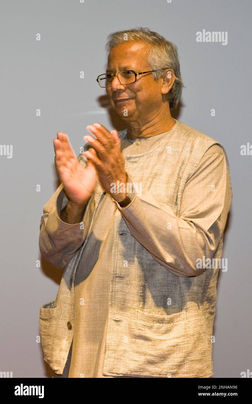 Nobel Peace Prize, Muhammad Yanus, Milan 2010 Stock Photo - Alamy
