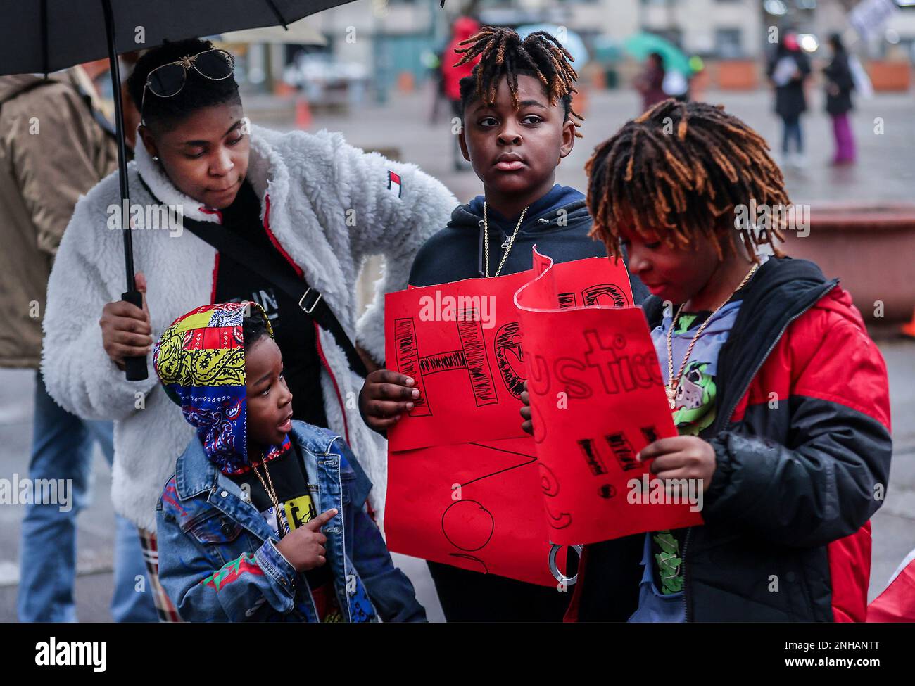 Nakia Harrison, left, along with her children Darius, Devonte, and ...