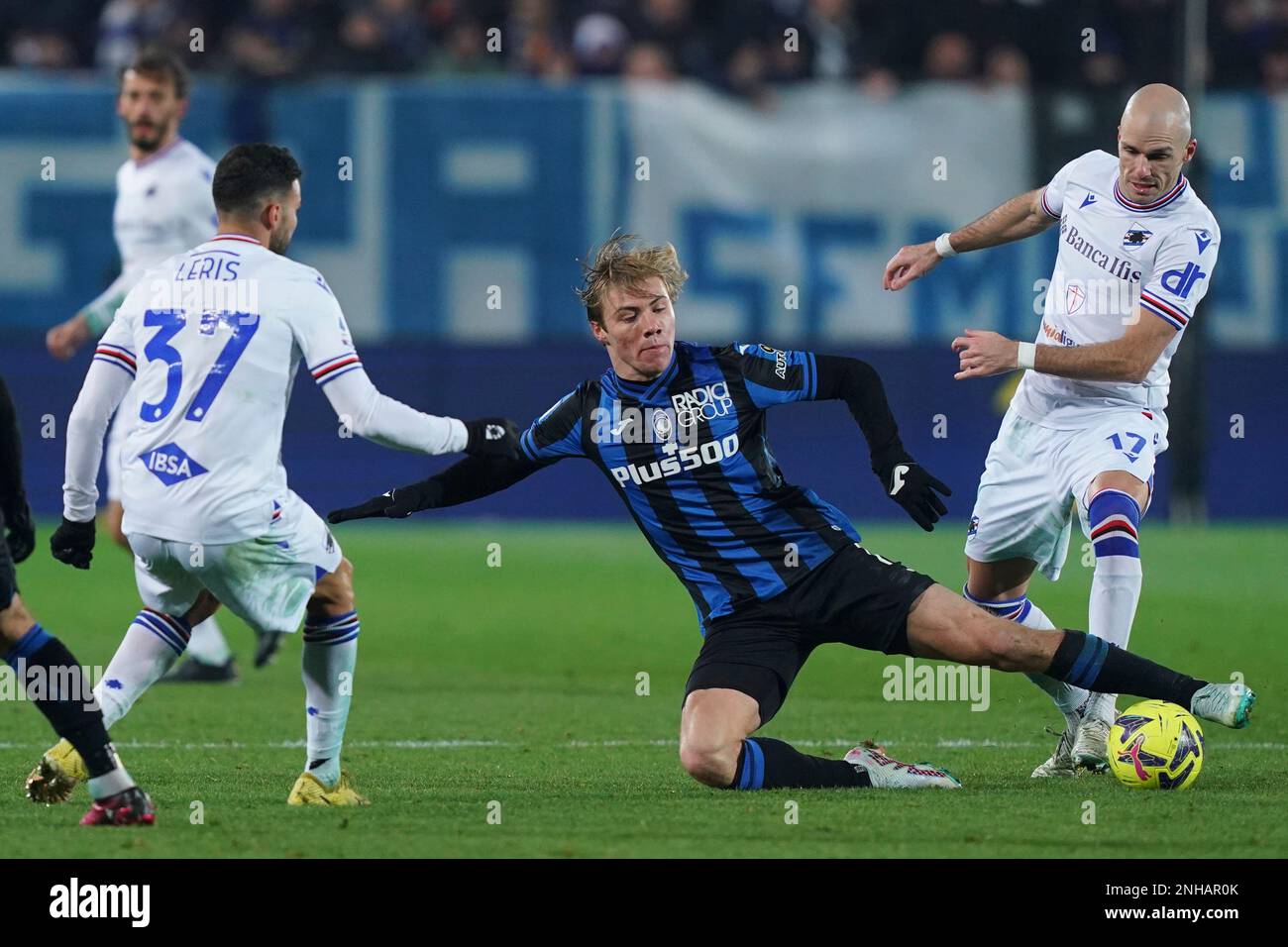Rasmus Hojlund of Atalanta BC controls the ball during a Serie A soccer ...