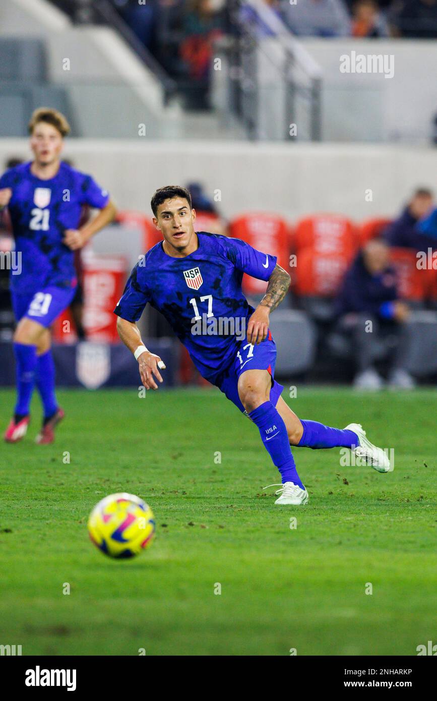 LOS ANGELES, CA - JANUARY 25: USA midfielder Alex Zendejas (17) during ...