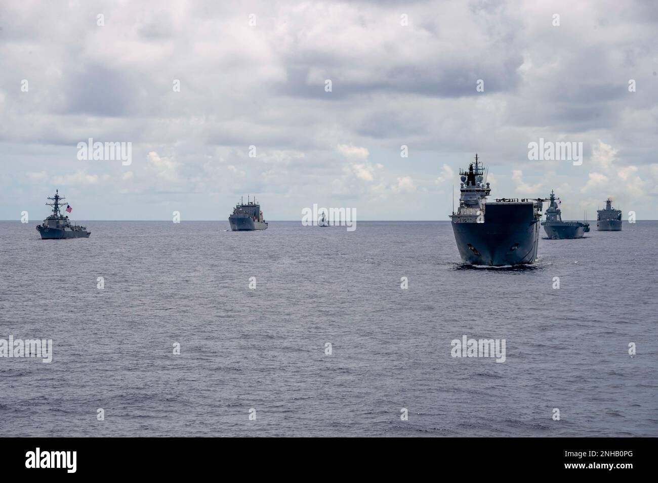 PACIFIC OCEAN (July 28, 2022) Royal Australian Navy Canberra-class ...