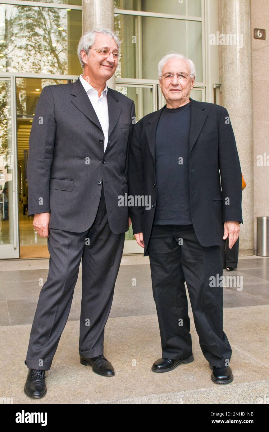 Frank o gehry architect hi-res stock photography and images - Alamy