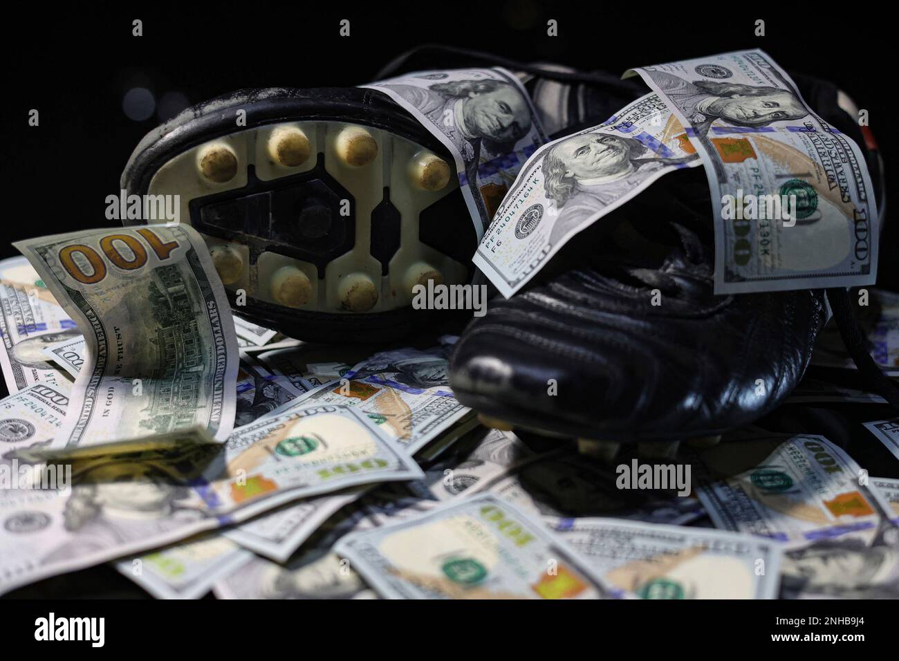 MG - Belo Horizonte - 01/26/2023 - SPORTS, DOLLAR - Dollar notes are ...