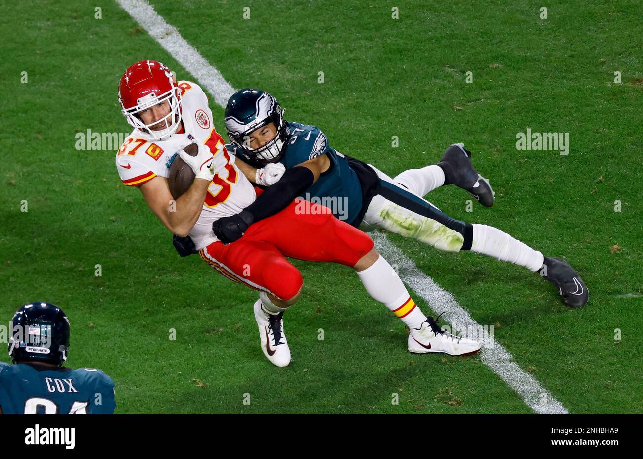 Kansas City Chiefs tight end Travis Kelce (87) is tackled after making ...