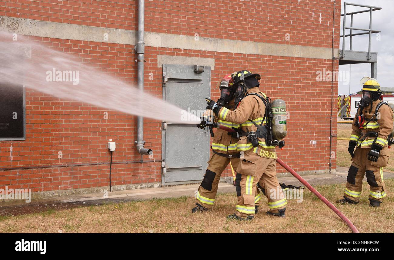 U.S. Air Force Col. Gene Jacobus, 100th Air Refueling Wing commander ...