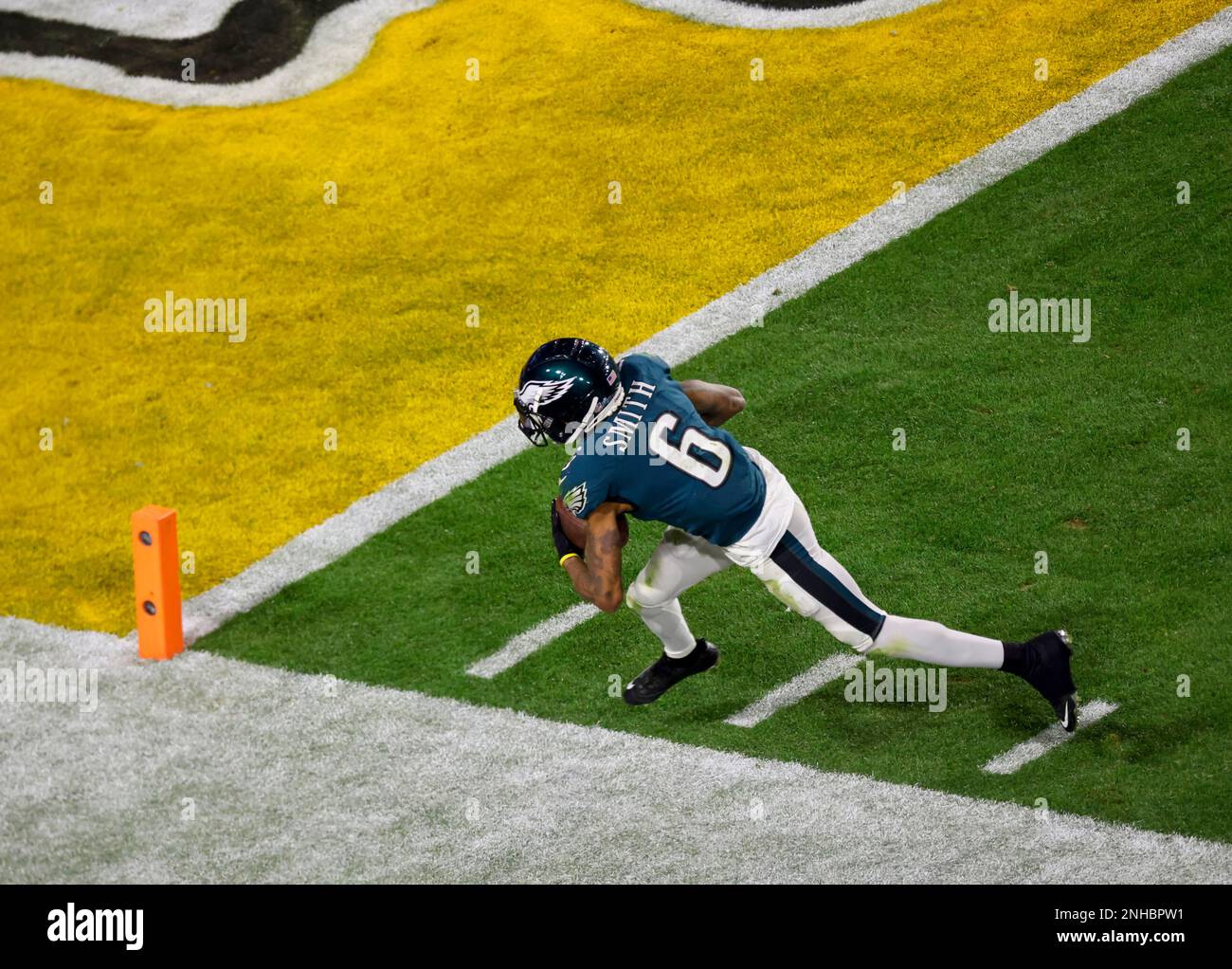 Devonta smith eagles hi-res stock photography and images - Alamy