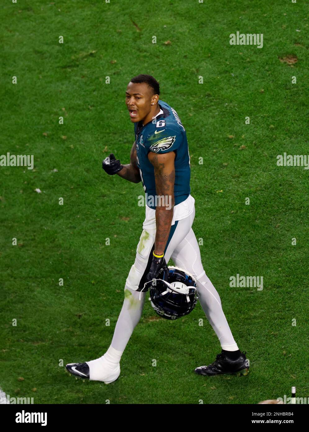 Devonta smith eagles hi-res stock photography and images - Alamy