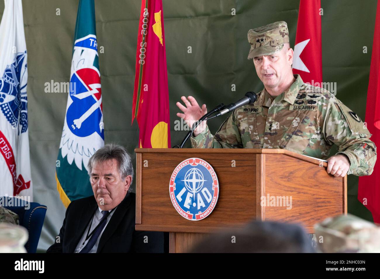 220728-A-FV109-1054 CHAMBERSBURG, Pa. Maj. Gen. Todd Royar, commanding ...