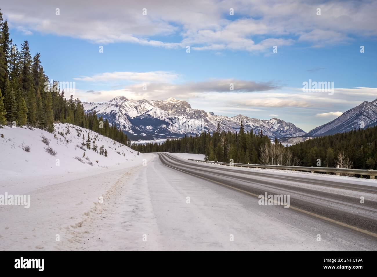 The david thompson highway hi-res stock photography and images - Alamy