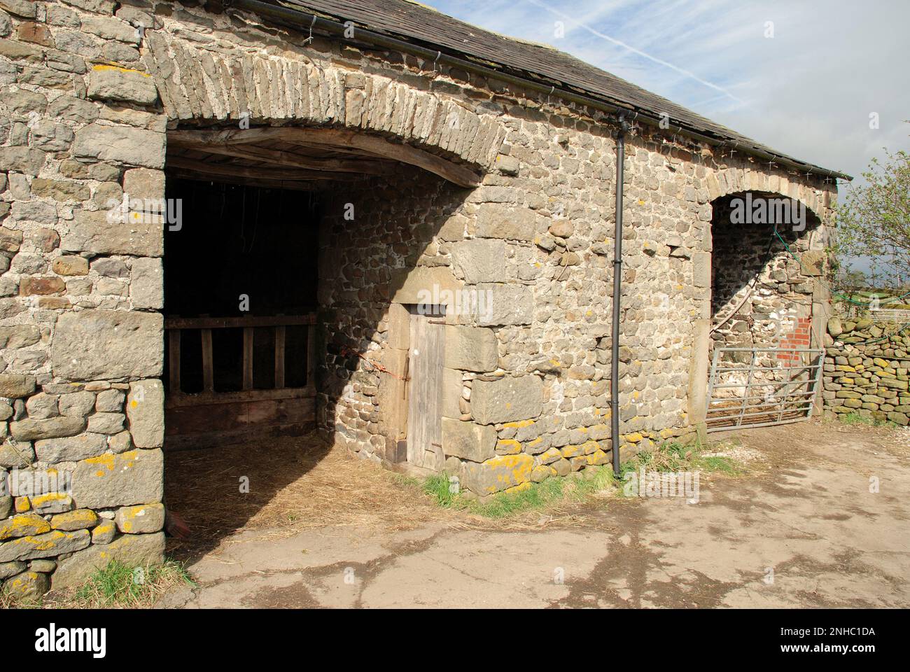 Old barn long preston hi-res stock photography and images - Alamy