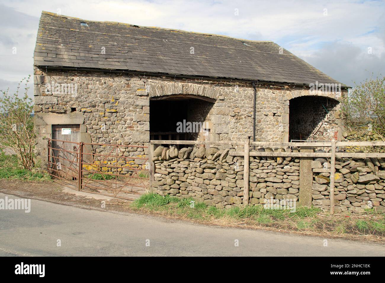 Old barn long preston hi-res stock photography and images - Alamy