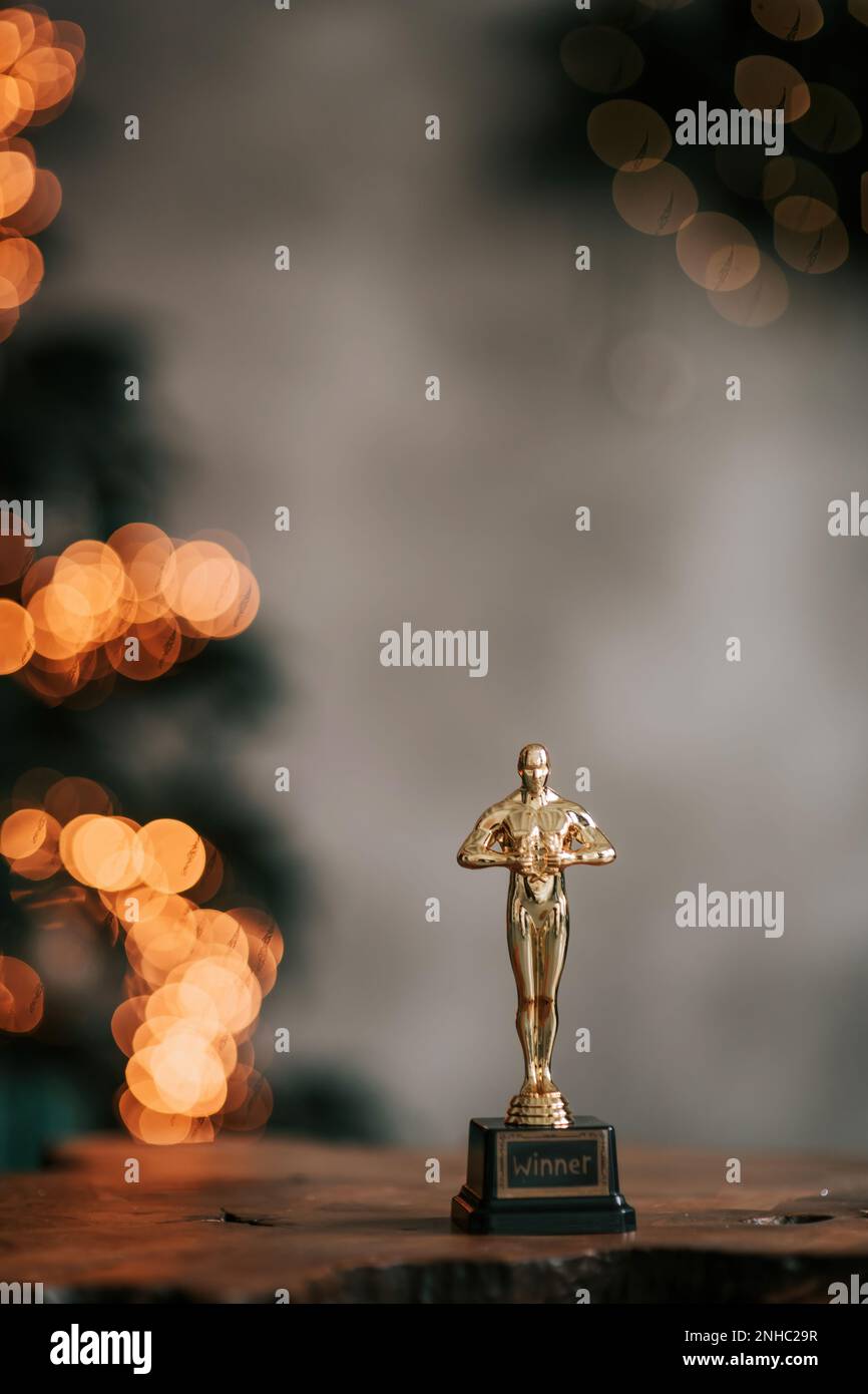 Cinematic oscars film award statue hi-res stock photography and images ...