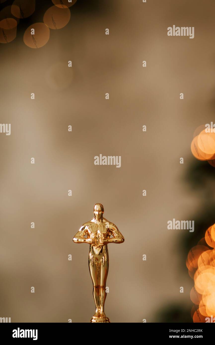 Cinematic oscars film award statue hi-res stock photography and images ...