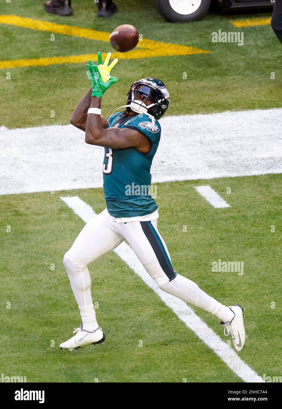 Philadelphia Eagles wide receiver Zach Pascal (3) makes a catch before ...