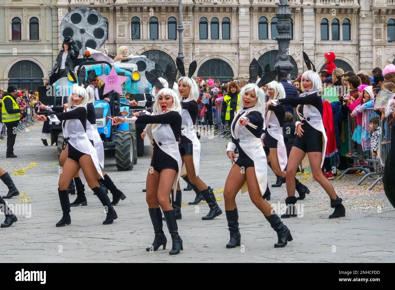 Playboy dancers hi-res stock photography and images - Alamy