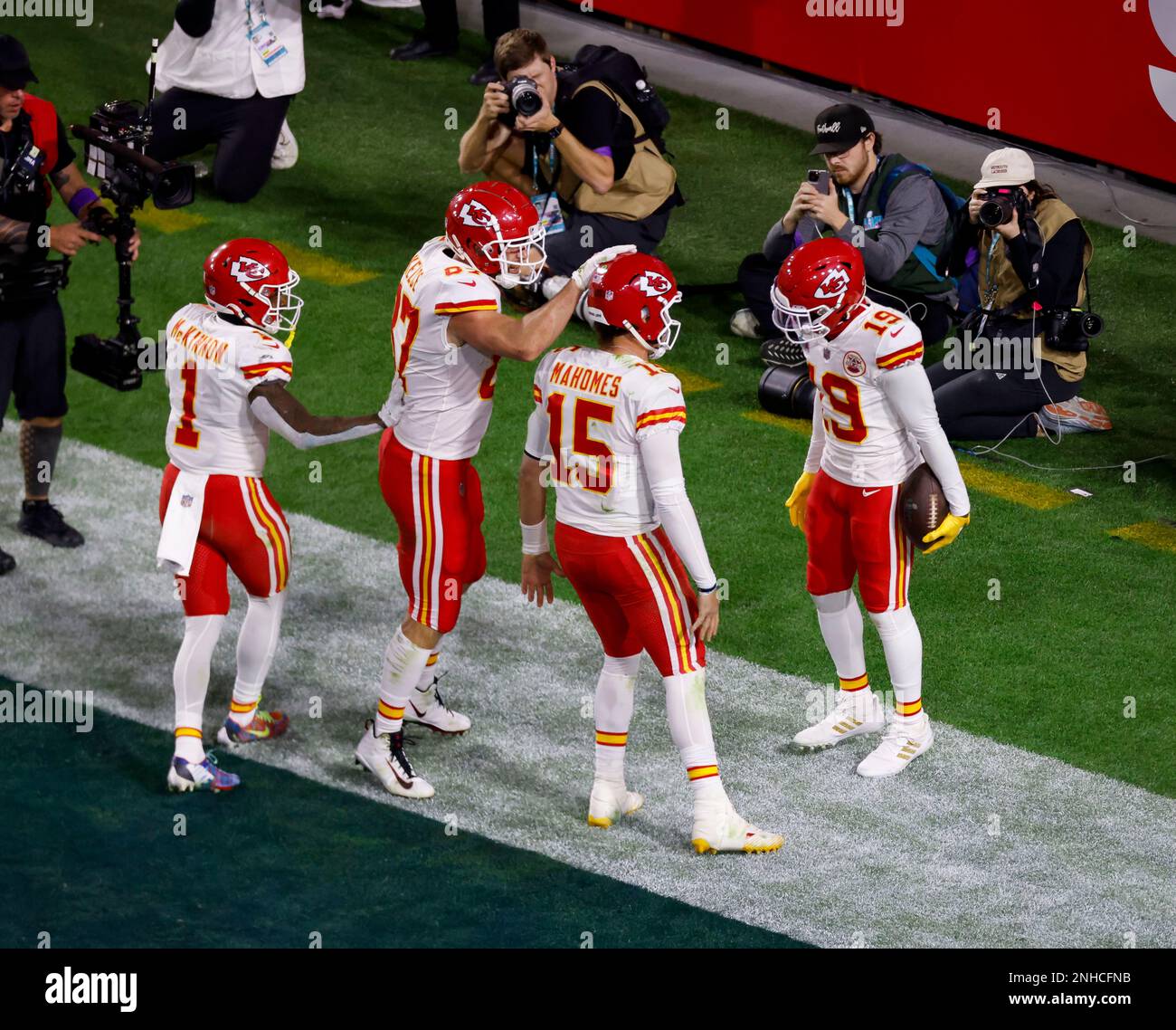 Kansas City Chiefs wide receiver Kadarius Toney (19) celebrates with ...
