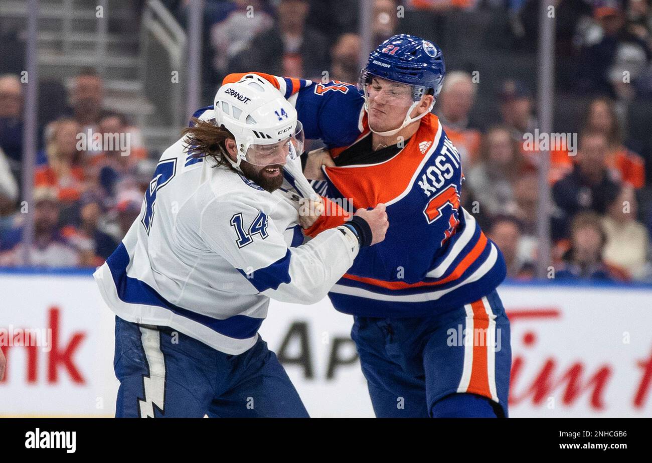Tampa Bay Lightning left wing Pat Maroon (14) and Edmonton Oilers' Klim ...