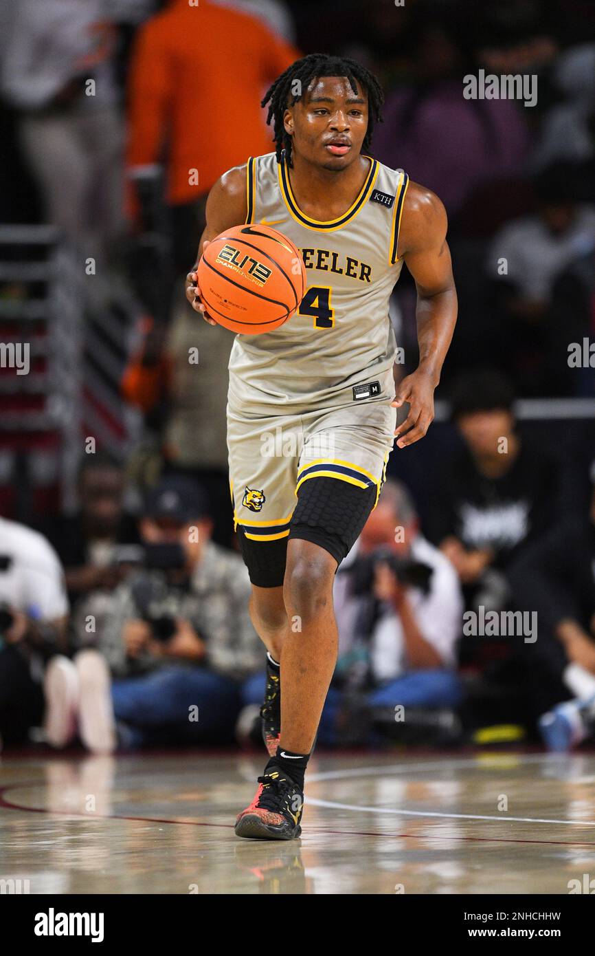 LOS ANGELES, CA - JANUARY 07: Wheeler guard Isaiah Collier dribbles up ...