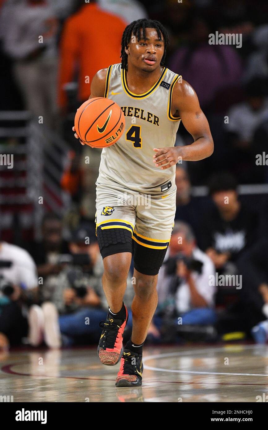 LOS ANGELES, CA - JANUARY 07: Wheeler guard Isaiah Collier dribbles up ...