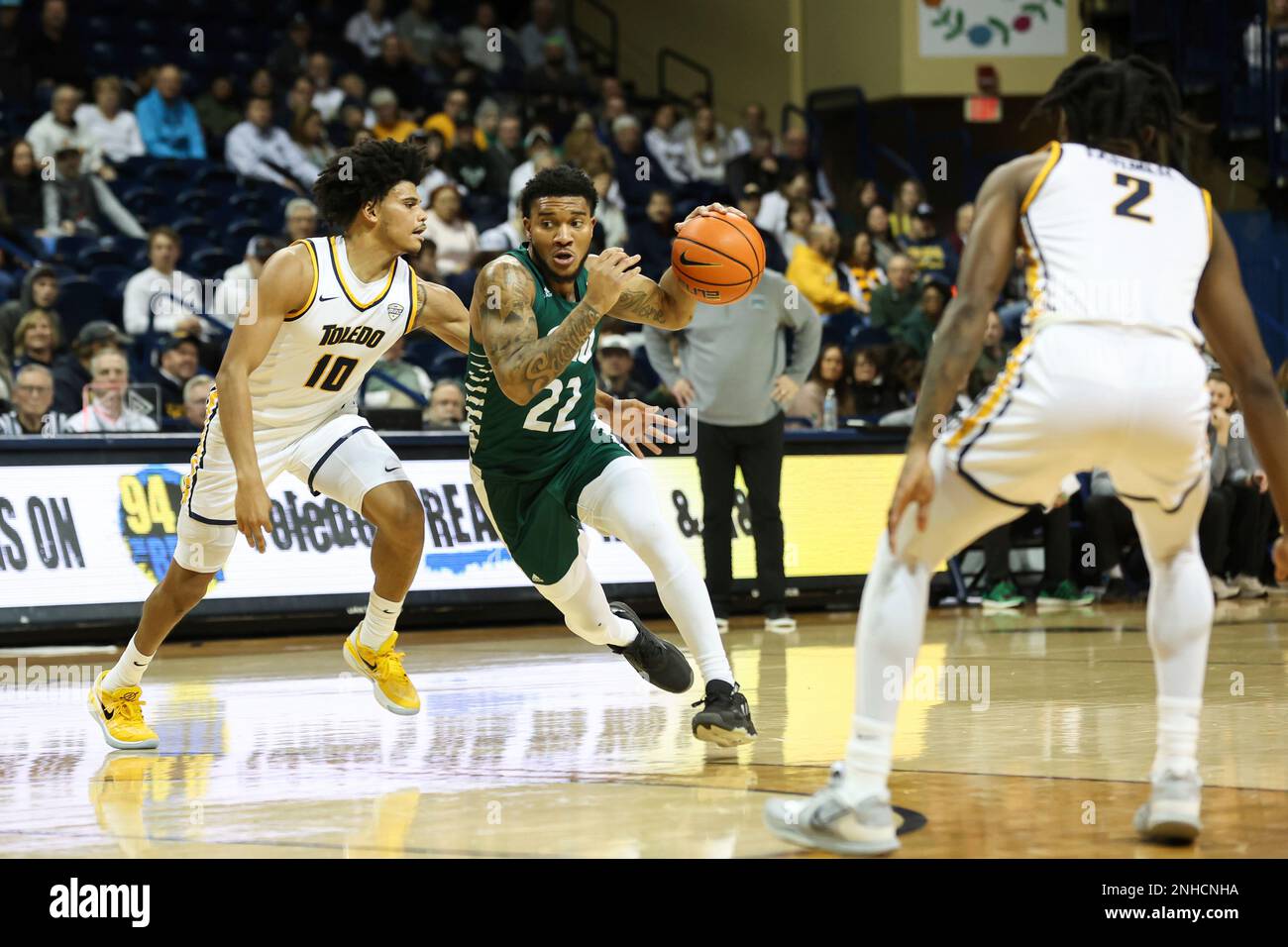 TOLEDO, OH - JANUARY 17: Ohio Bobcats guard DeVon Baker (22) drives to ...