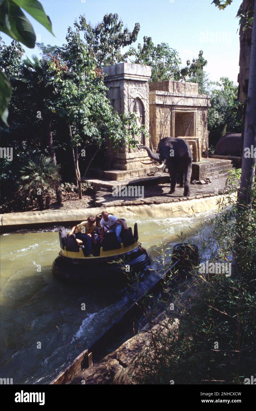 Luna park parco divertimenti hi-res stock photography and images - Alamy
