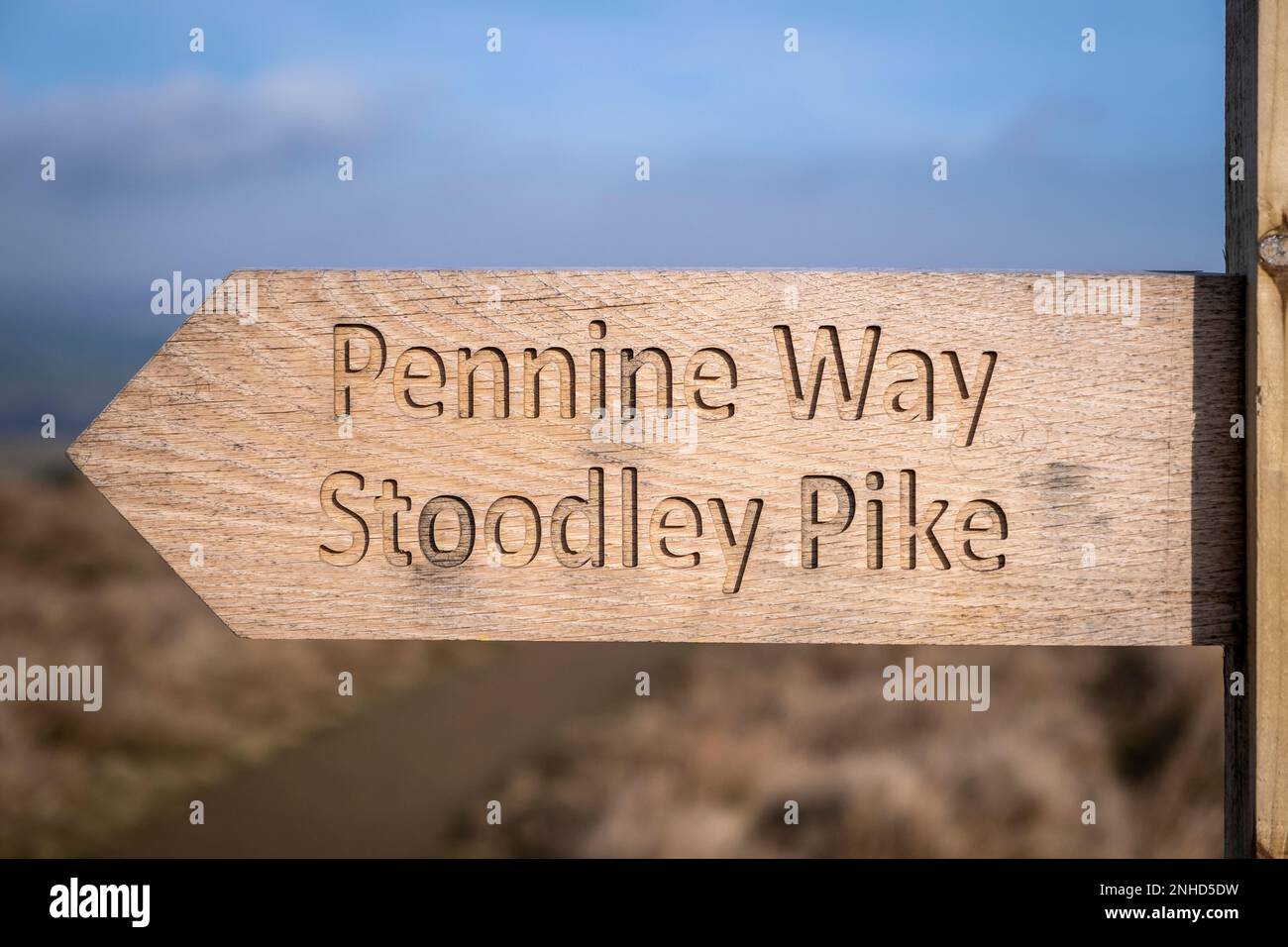 Signpost pointing to Stoodley Pike on the Pennine way, Calderdale Stock Photo - Alamy