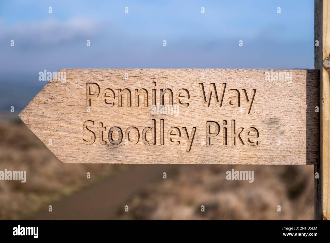 Signpost pointing to Stoodley Pike on the Pennine way, Calderdale Stock ...