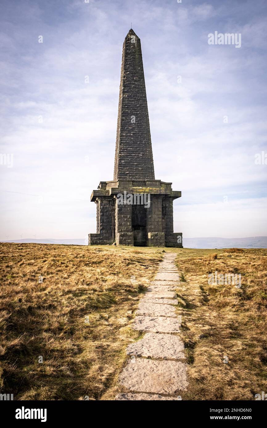 Stoodley Pike on the Pennine way, Calderdale Stock Photo - Alamy